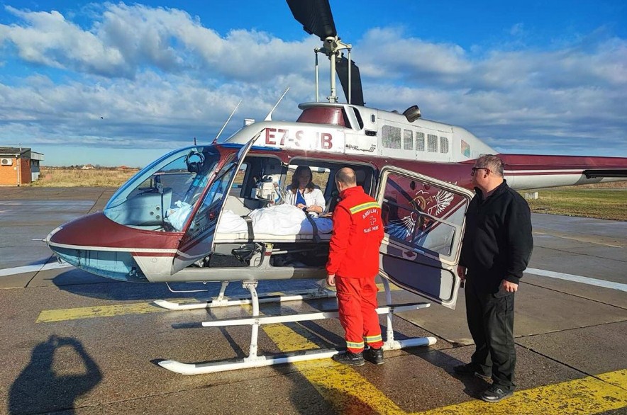 Trudnica iz Trebinja hitno helikopterom prebačena u Banjaluku Trudnica iz Trebinja hitno helikopterom prebačena u Banjaluku